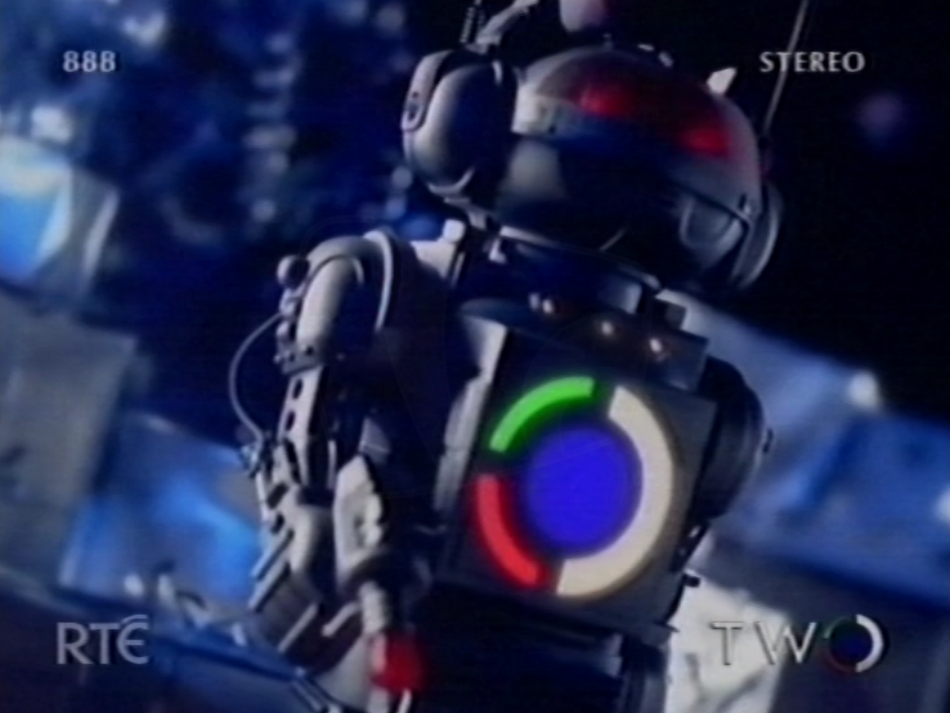 RTÉ Nuacht and RTÉ Network 2 continuity including programme promotion ...