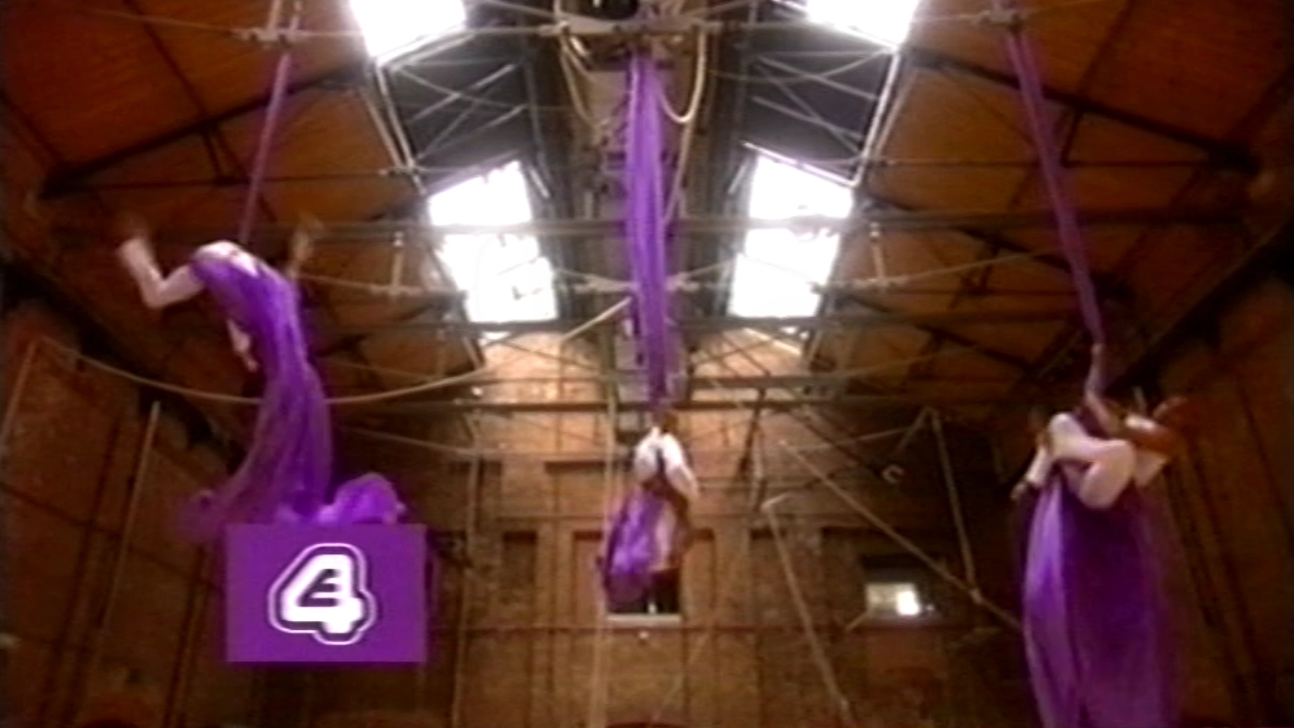 E4 continuity (April 2003) - Rewind