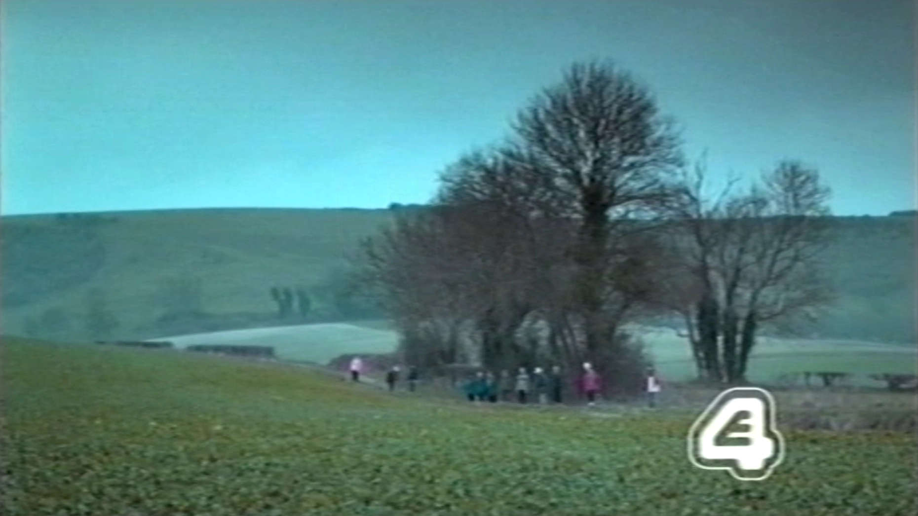 E4 continuity including programme promotion for Smallville (26th April ...